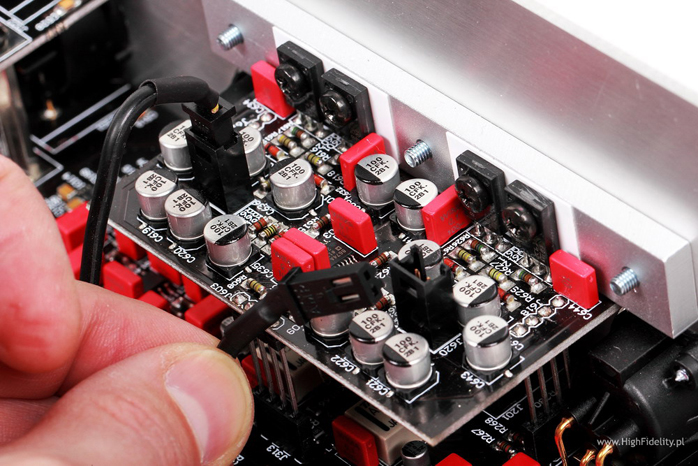 6moons audio reviews: M2Tech Vaughan